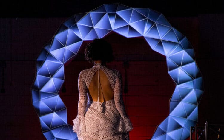 Discover unique projection mapping examples made with HeavyM